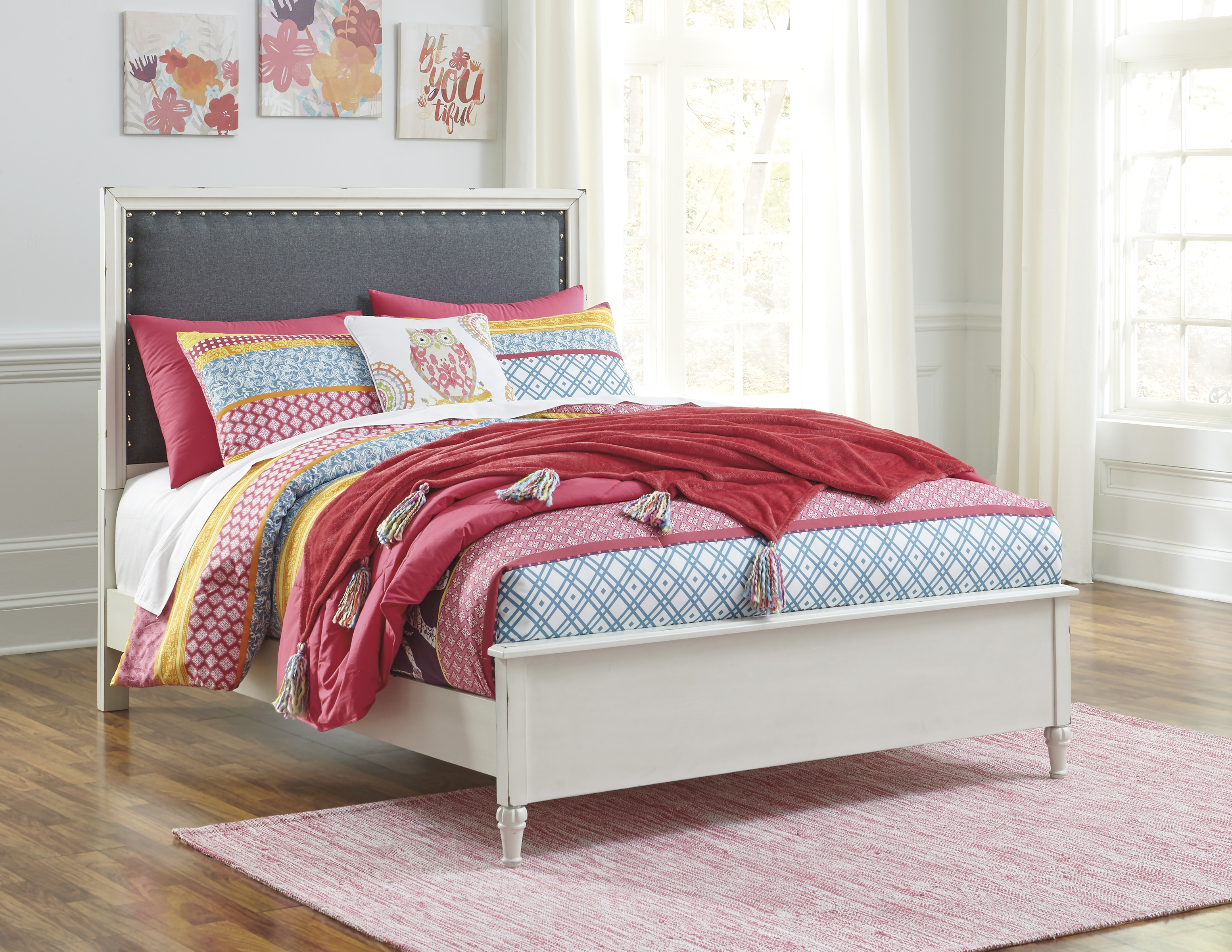 B485-84 ASHLEY FURNITURE