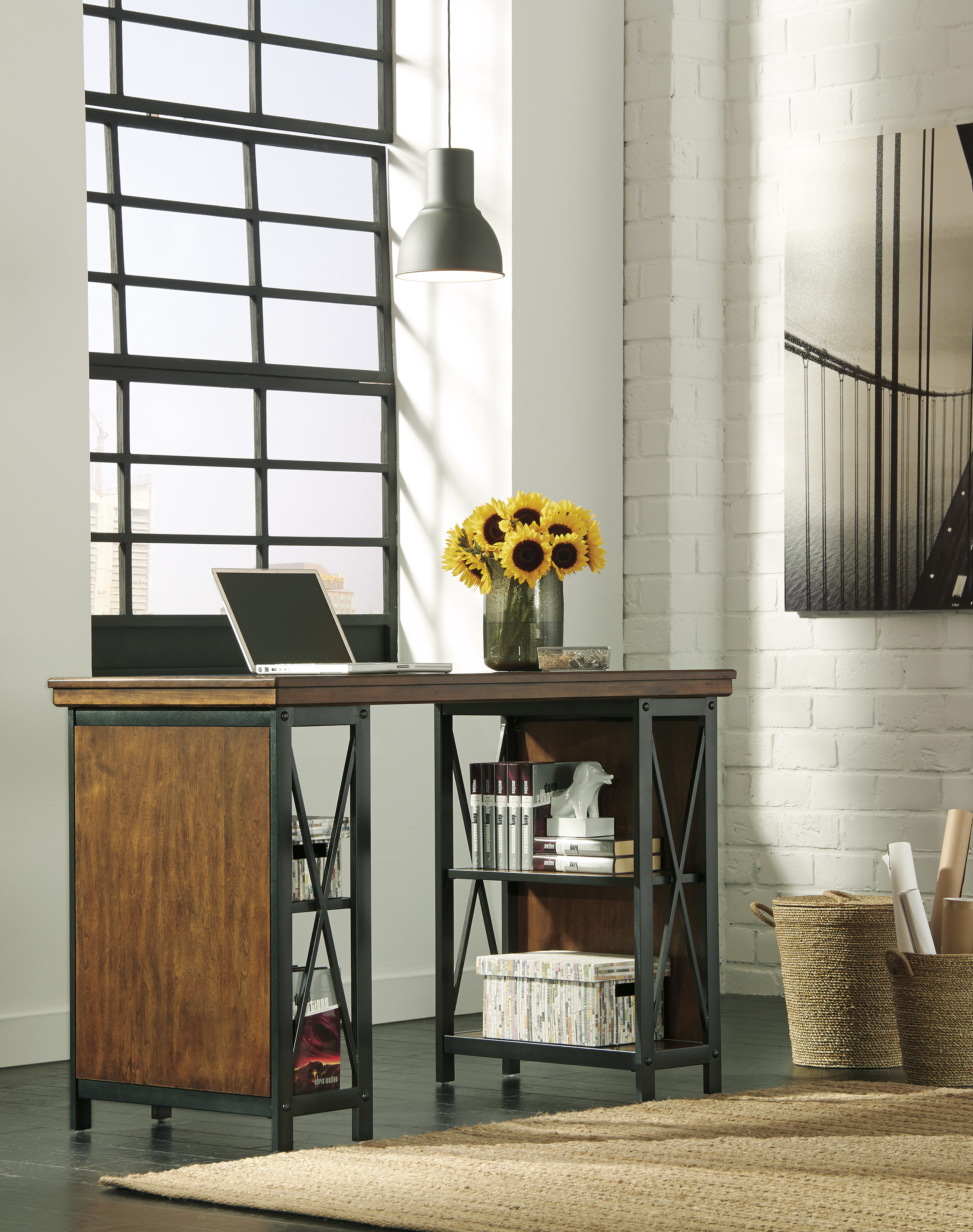 H526-34 ASHLEY FURNITURE