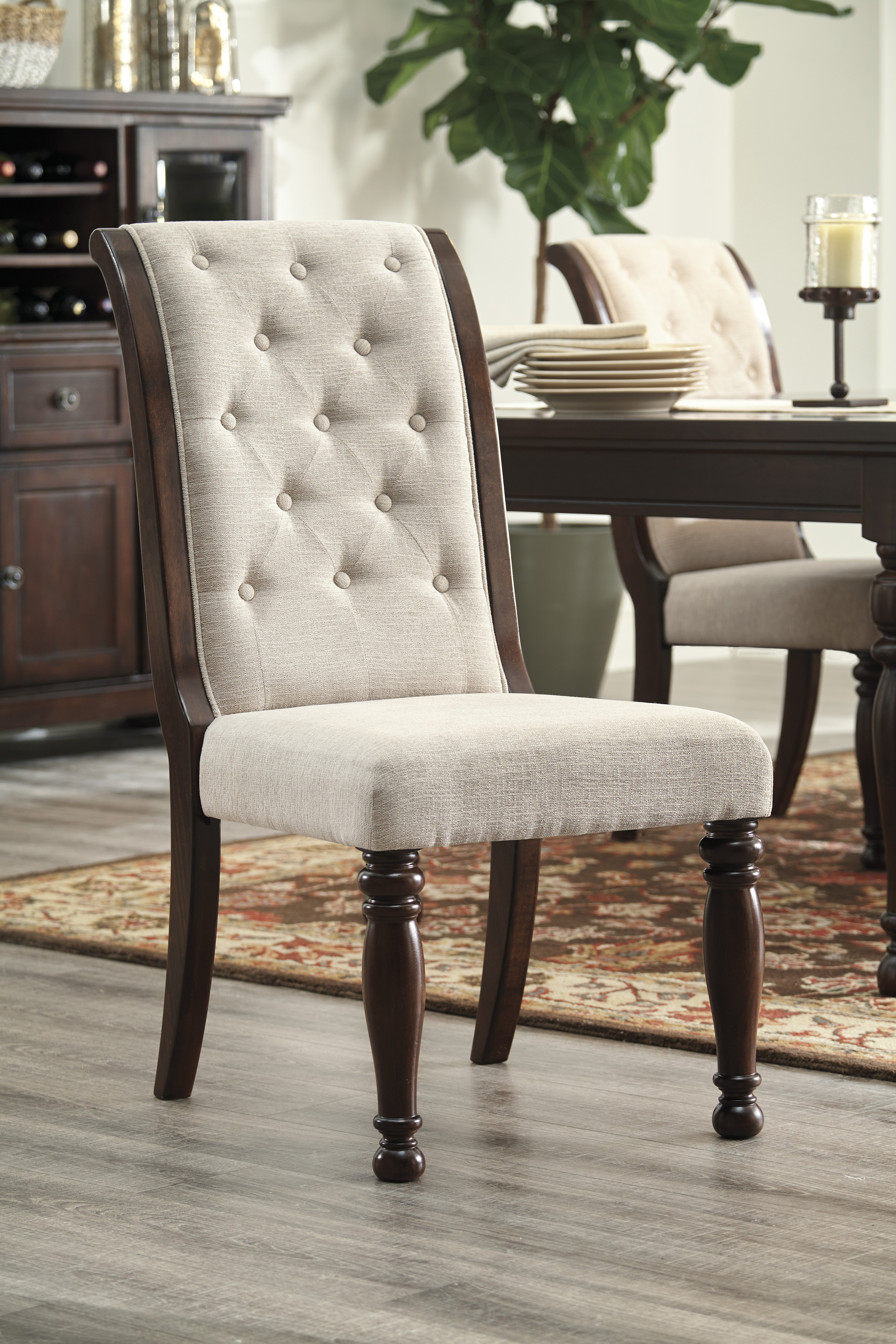 D697-04 ASHLEY FURNITURE