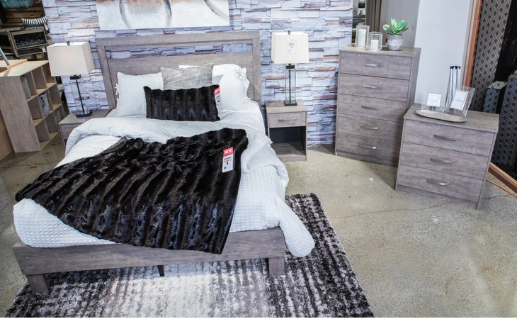 EB2520-102 ASHLEY FURNITURE