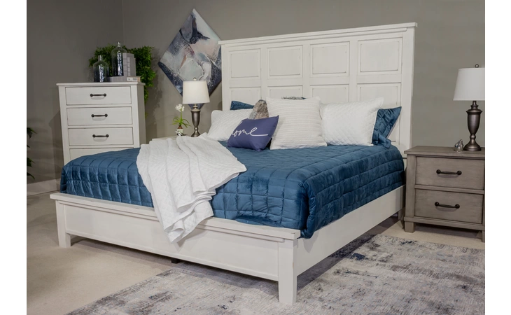 Braunter QUEEN PANEL FOOTBOARD W/RAILS ASHLEY Aged White B792-54